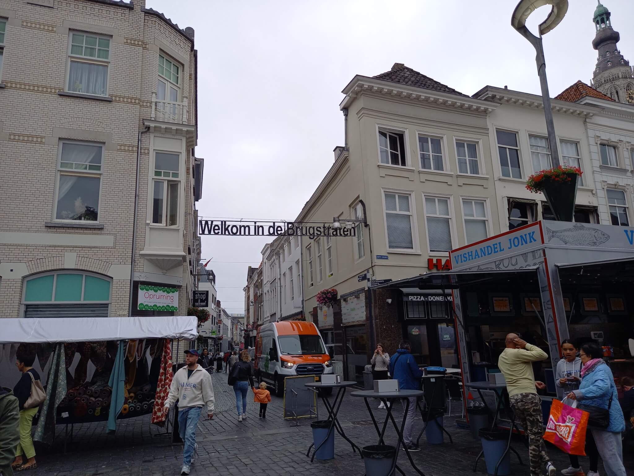 BREDA- STREETART TRIFFT HISTORISCHES - NORDISCHES REISEFIEBER
